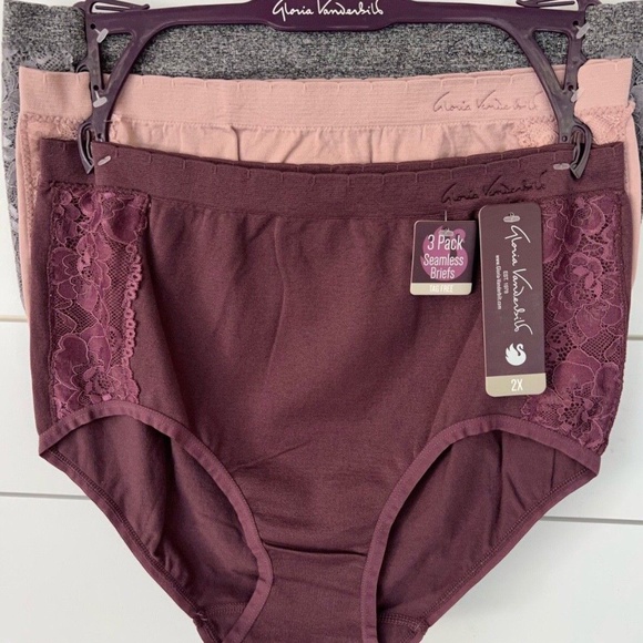 Gloria Vanderbilt | Intimates & Sleepwear | Gloria Vanderbilt Seamless ...
